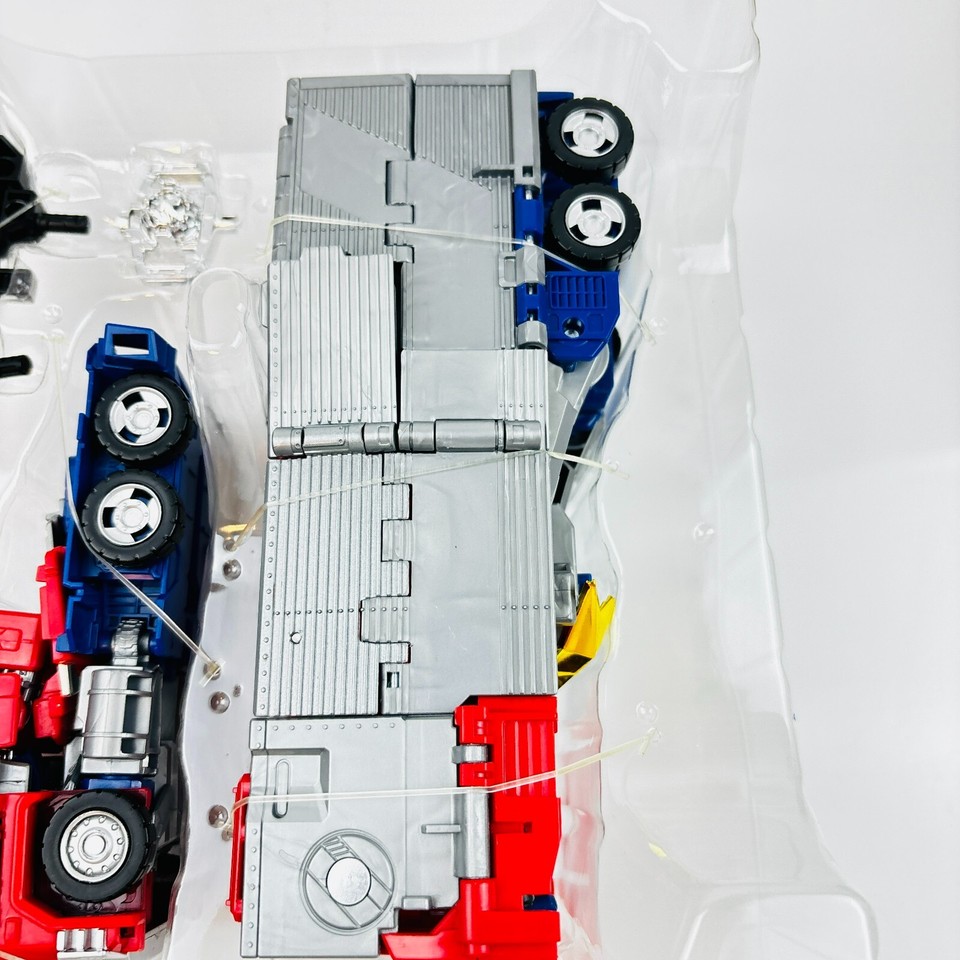 Transformers Generations Select Star Convoy Optimus Complete Takara ...