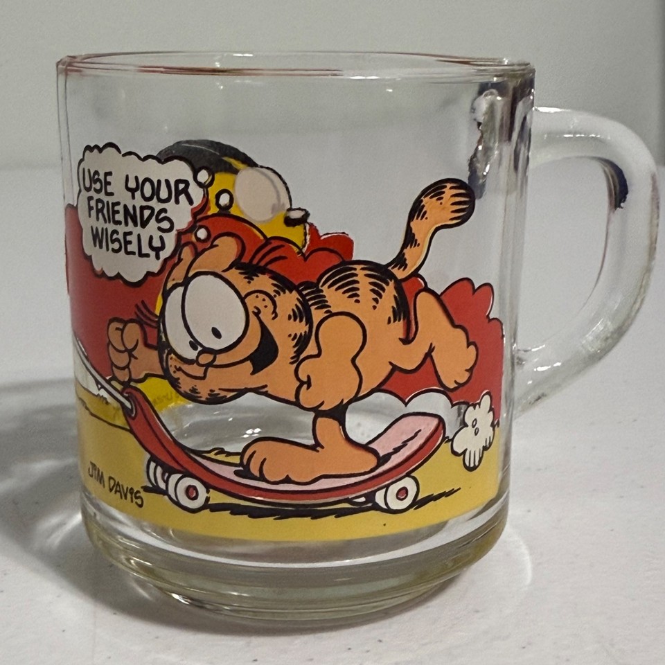 (2) VINTAGE COLLECTIBLE GARFIELD McDONALDS MUGS/GLASSES 1978 | eBay
