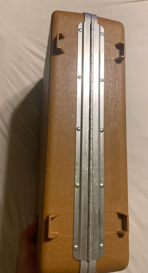 Vintage Doskocil Gun Guard Hard Pistol Case, alligator print Brown | eBay