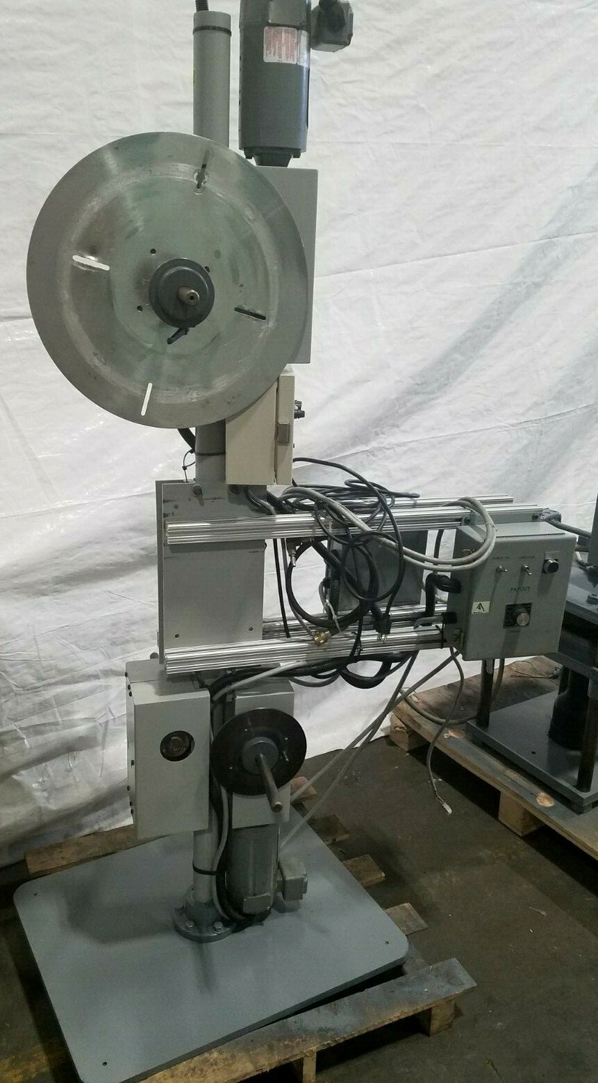 Double Motorized Stock Material Reel Payoff with Paper Interleaf | eBay