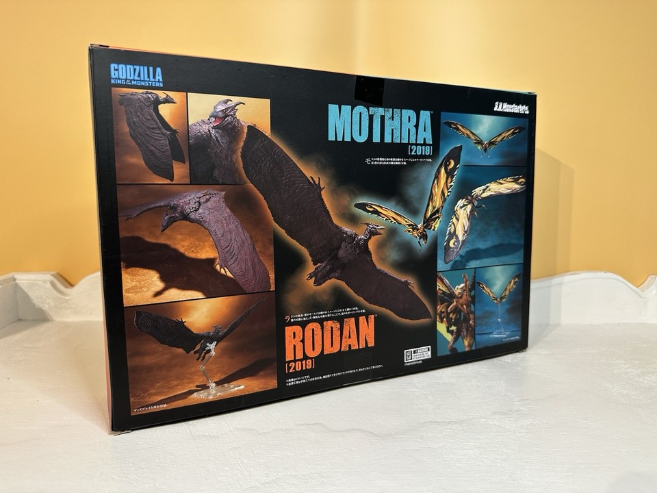 NEVER OPENED S.H.MonsterArts Mothra & Rodan 2019 Figure Bandai US ...