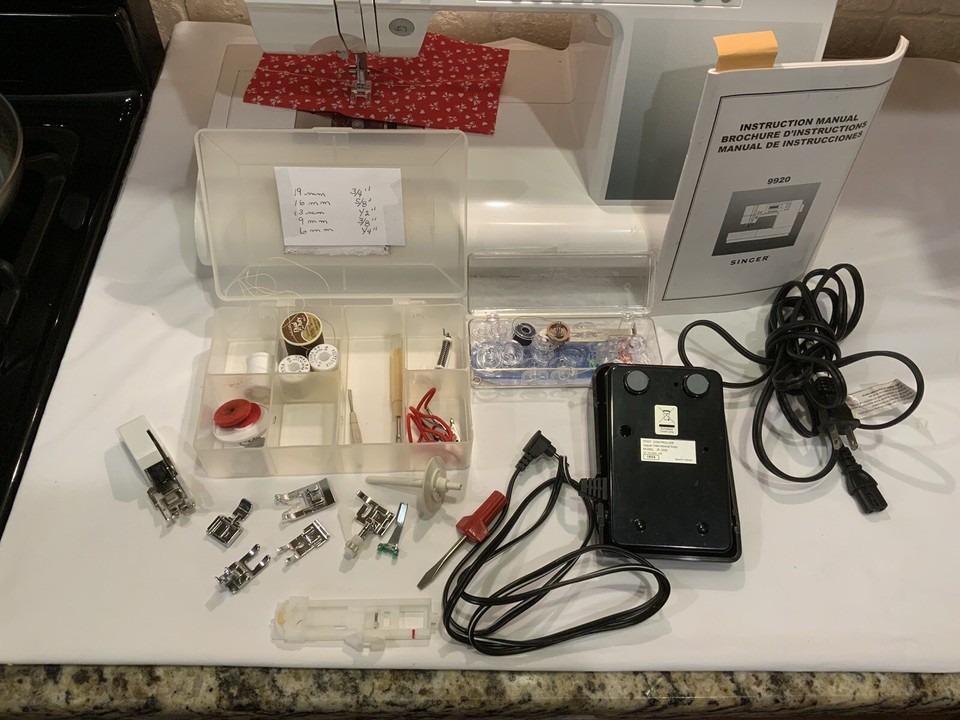 Singer Quantum 9920 Sewing Machine With Accessories | eBay
