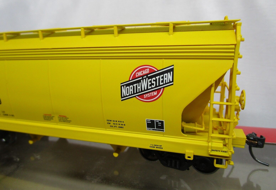Intermountain HO Scale CNW Chicago North Western ACF 2 Bay Covered ...