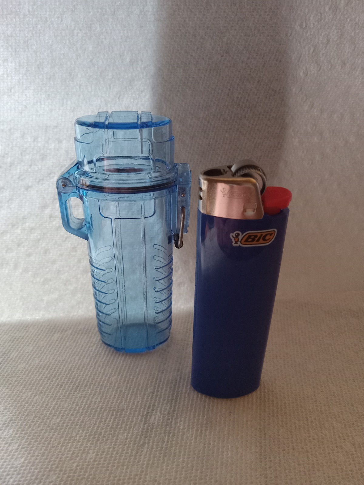 Waterproof Lighter Case Holder for BIC Regular Lighters + 1 BIC Lighter ...