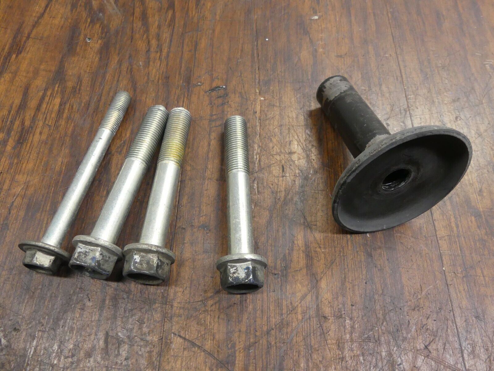 09-15 HONDA PILOT OEM REAR DIFFERENTIAL DIFF HARDWARE MOUNTING BOLTS | eBay