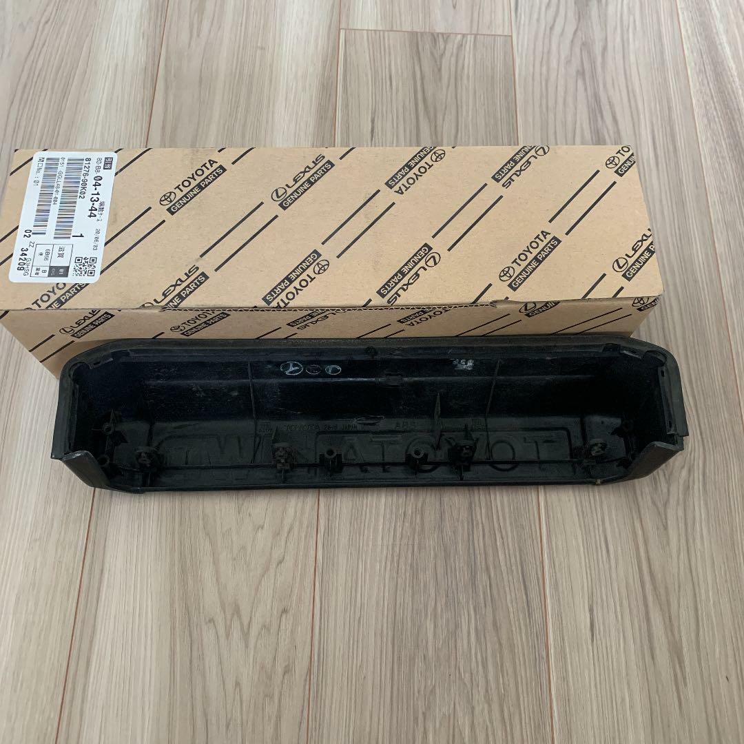 Toyota Genuine COVER LICENSE PLATE LAMP 81276-90K02 OEM New | eBay UK