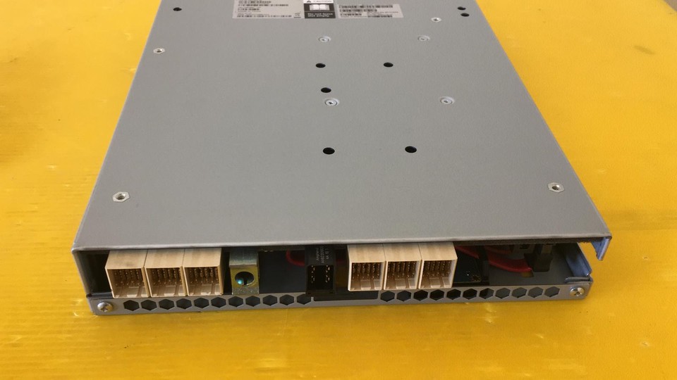 IBM Storwize V7000 Contoller 85Y5899 85Y6135 XYR 0951655-06 | eBay