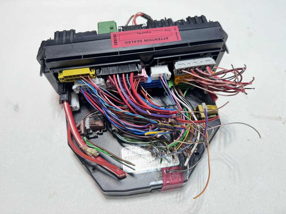 OEM 10-13 MERCEDES BENZ X204 W207 W212 GLK350 E350 E550 FRONT SAM FUSE ...