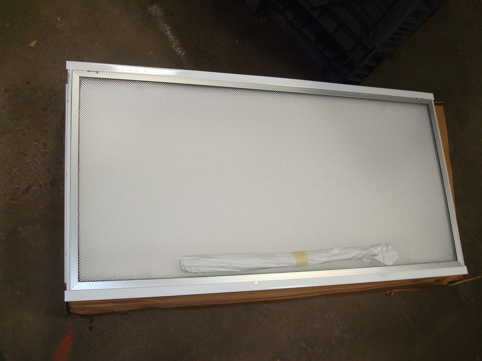 Hubbell CRS24F4RA02T1 Cleanroom Florescent Light Fixture #1Z-1305-19 | eBay
