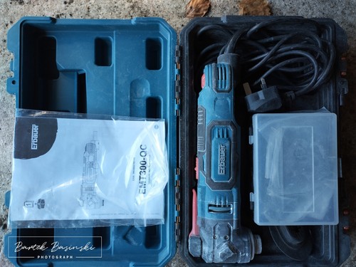 Erbauer 220-240V 300W Corded Multi tool EMT300-QC perfect condition ...
