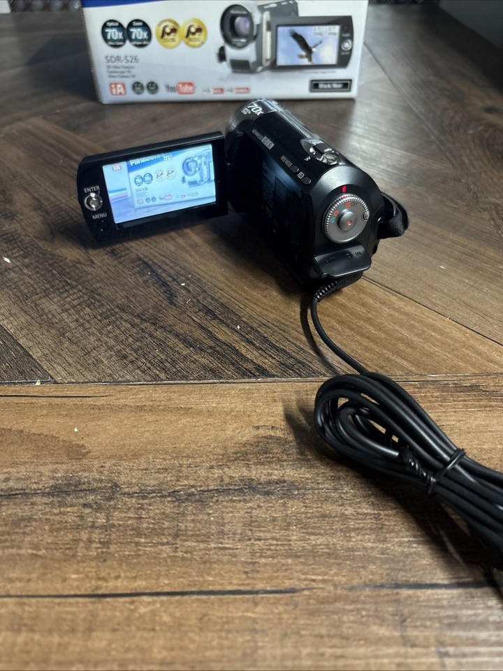 Panasonic SDR-S26 SDHC Digital Video Camera Camcorder 70x Optical Zoom ...