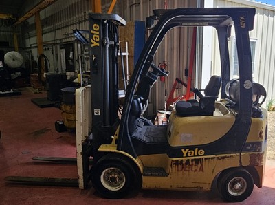 Forklifts - Yale 4000