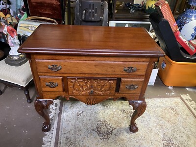 CHIPPENDALE MAHOGANY PHILADELPHIA ANTIQUE STYLE SHELL CARVED LOWBOY ...