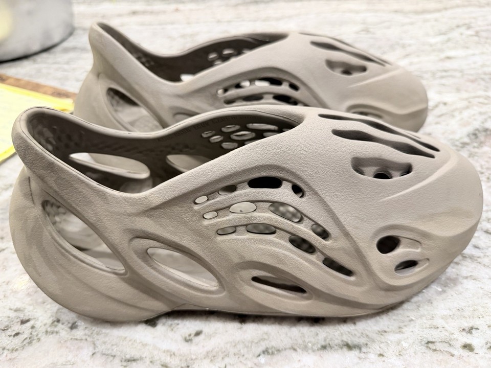 adidas Yeezy Foam Runner Stone Sage Men's Size 10 | eBay