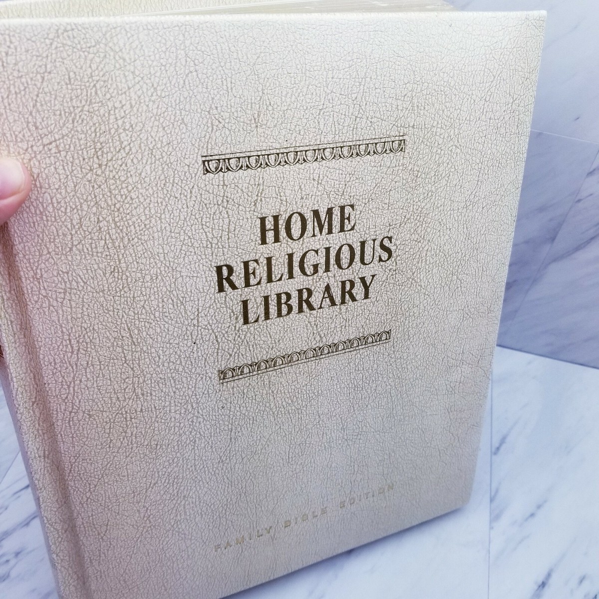 Religious Home Library TASCHEN Sacred Sites. The Library Of Esoterica