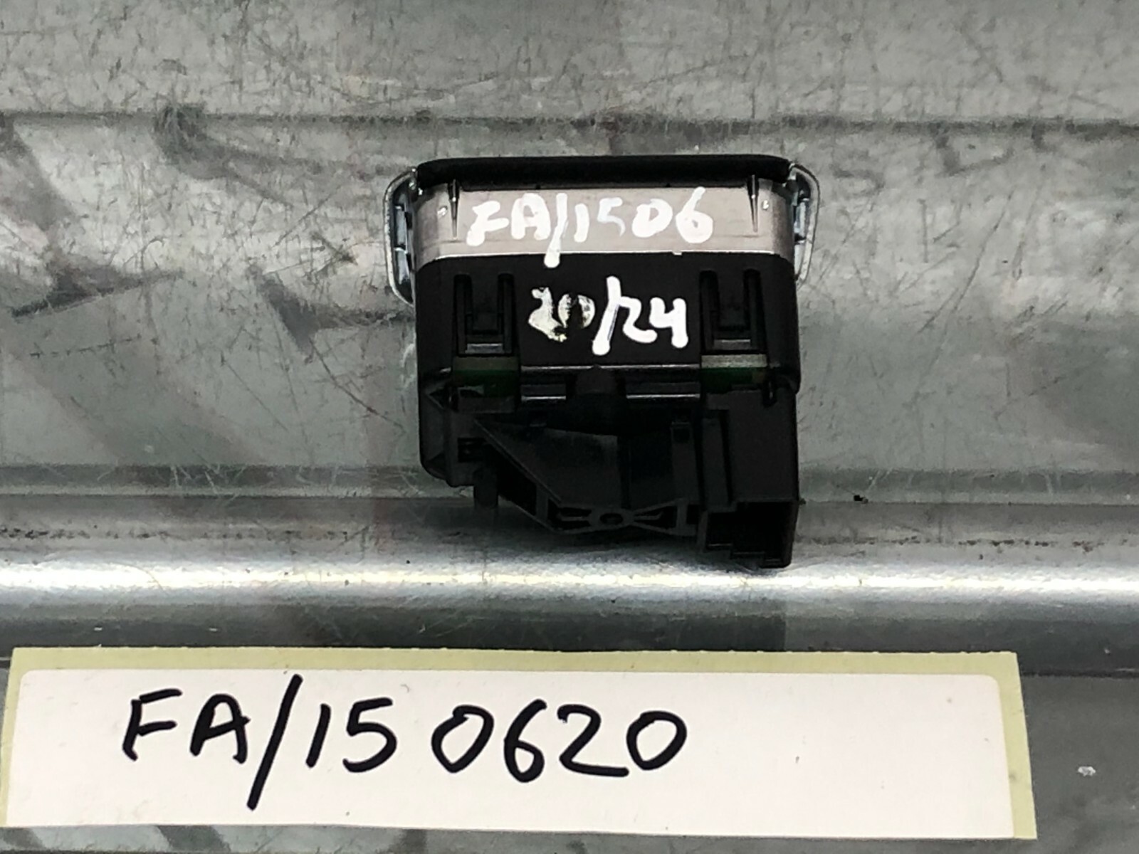 (AS) MERCEDES BENZ W204 C CLASS WINDOW SWITCH FRONT OR REAR A2049055502 ...