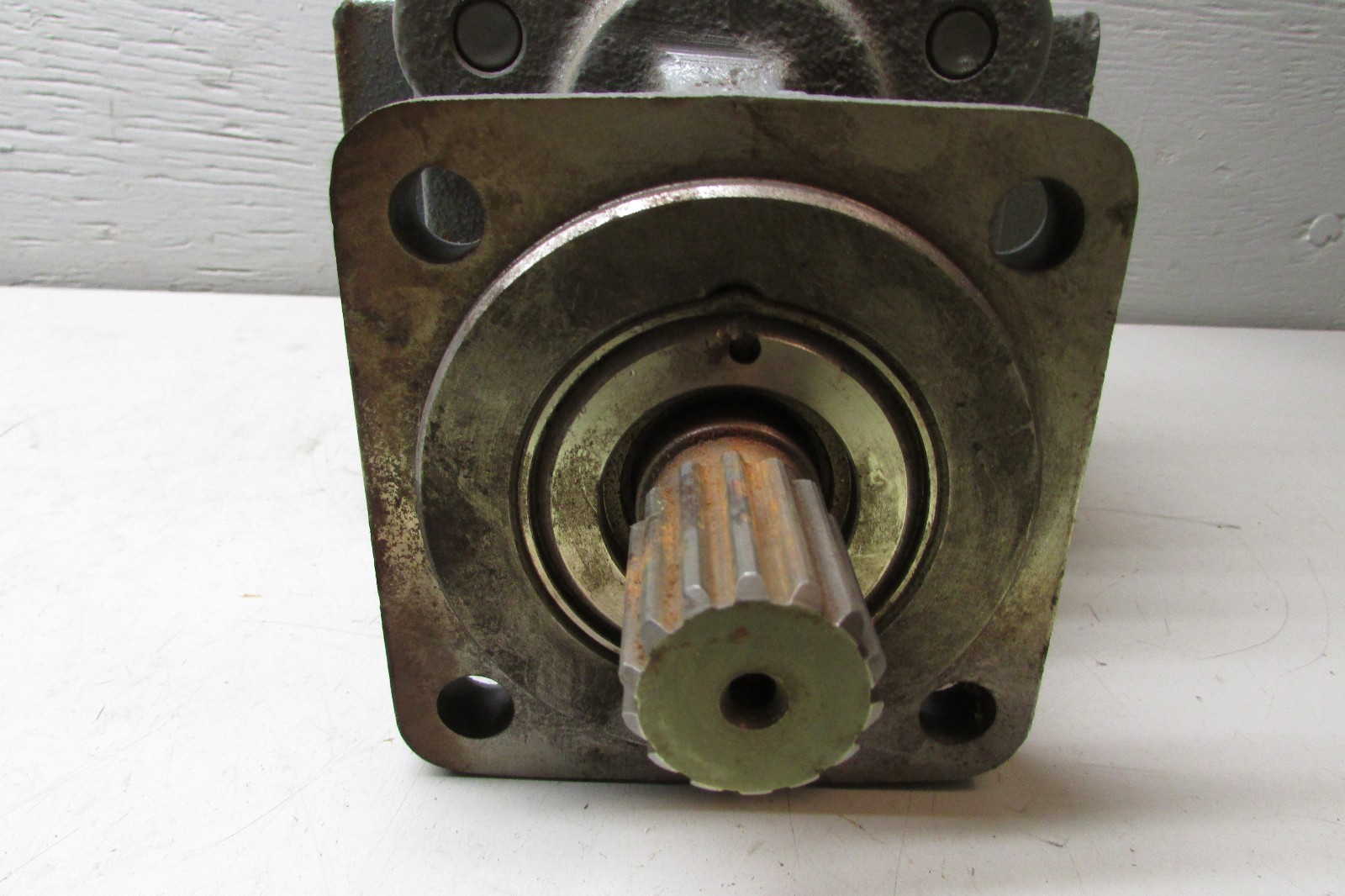 Parker P25 Series Gear Pump P/N P2500C231ADRB22-6 | eBay