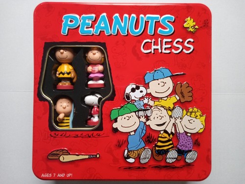 Peanuts Gang Chess Board Set Charlie Brown Sally Snoopy Woodstock Linus ...