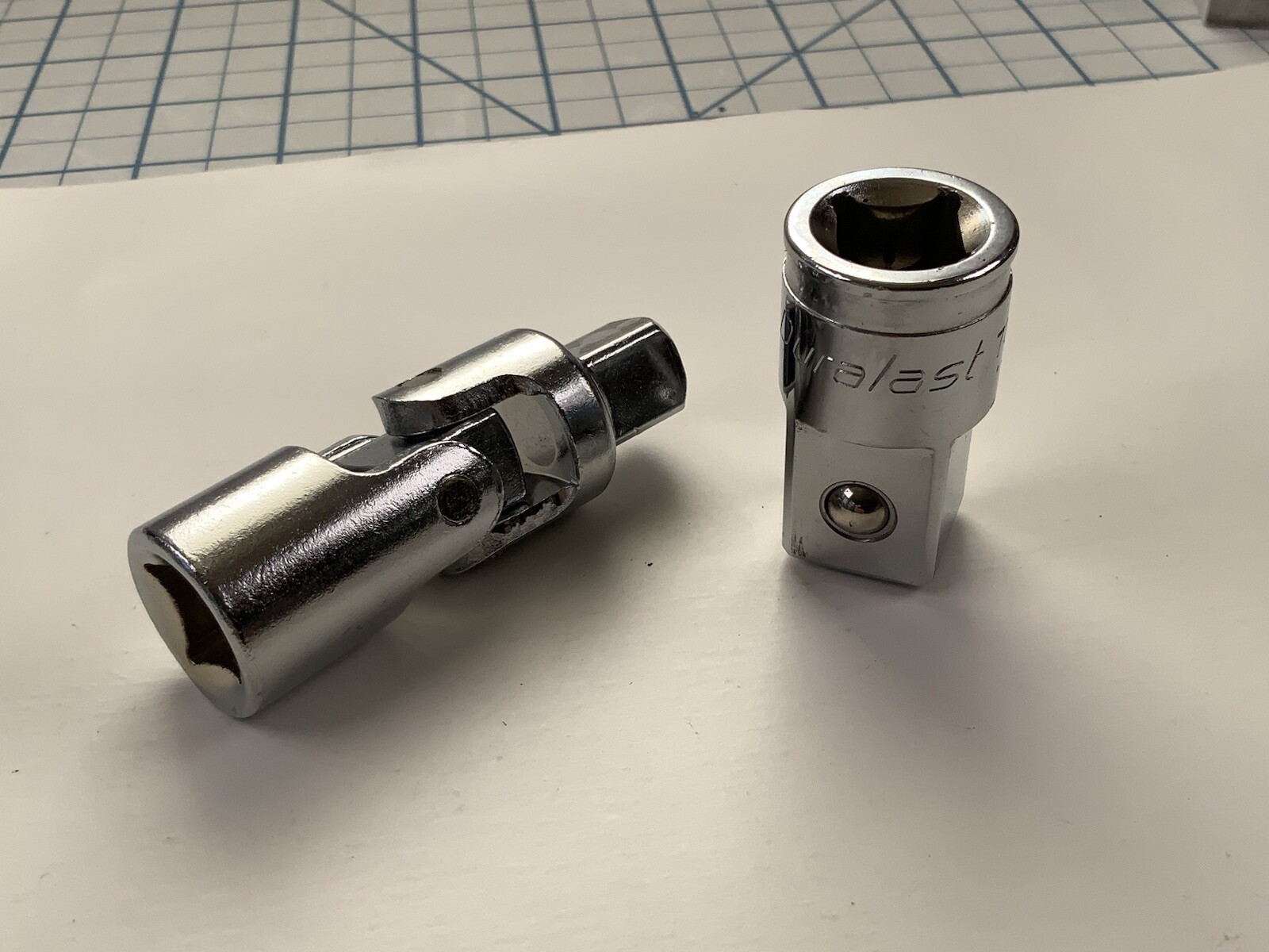 DURALAST 73-413, 1/2 Drive Socket Adapter 1/2 Up To 3/4 And 1/2 Swivel ...