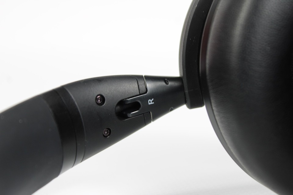 AKG Y600NC Bluetooth Wireless Over-Ear Noise Canceling Headphones | eBay UK