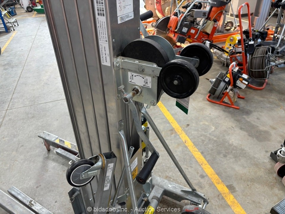 2022 Sumner 2124 24' Manual Material Handling Lift Hoist Duct Jack Tool ...