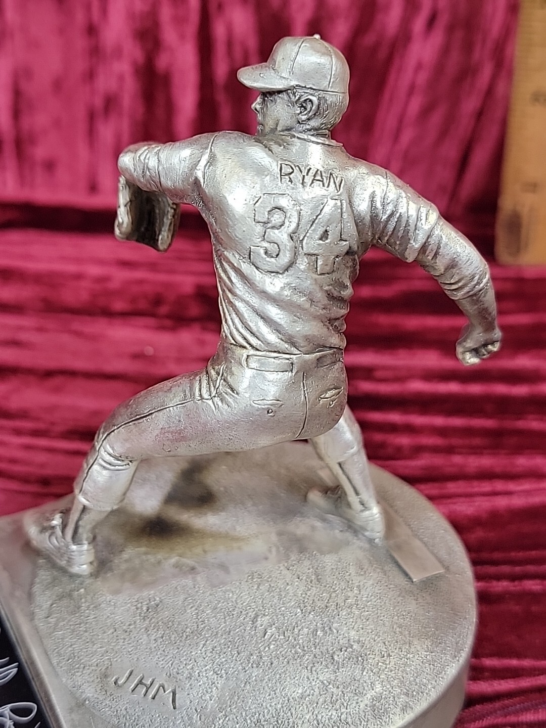 NOLAN RYAN LEGENDS IN WEIGHTED .999 SILVER LIMITED EDITION STATUE ...