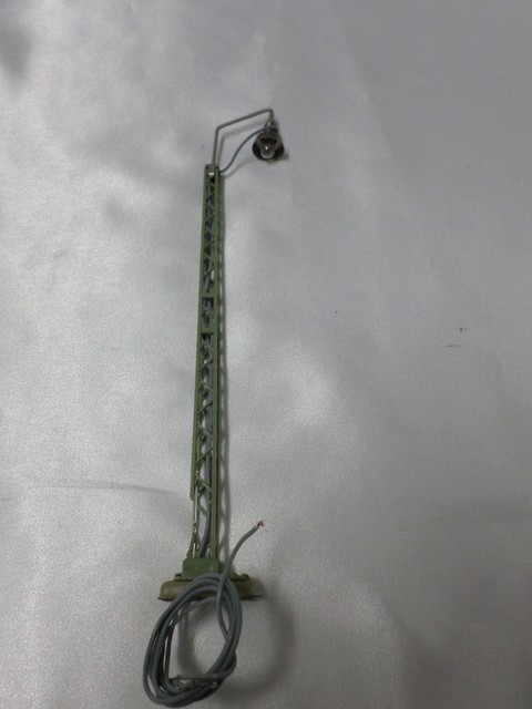 Märklin 7046 H0 Streetlight With Lattice Tower for sale online | eBay