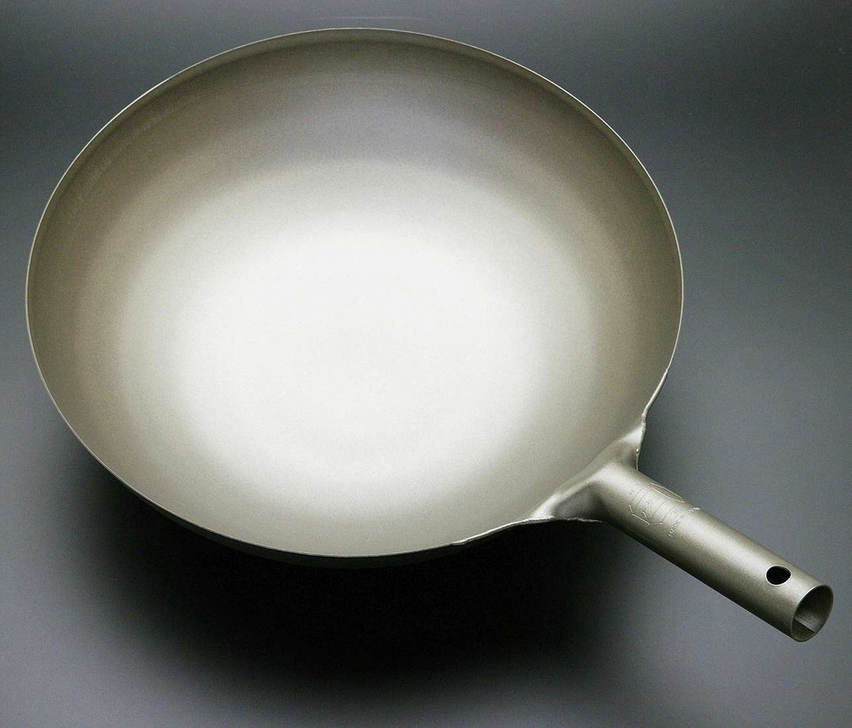 Pure Titanium Chinese Beijing wok Amazing Lightness pan Made in Japan ...