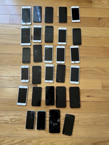 Lot Of 29 iPhones For Parts Damaged Locked Untested 5c 6 6s SE 7 XS 11 ...