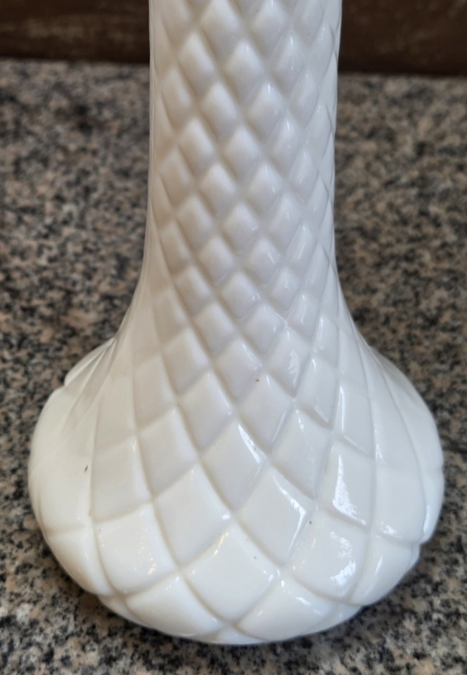 Hoosier Milk Glass #4092 Quilted Diamond Pattern Vintage Flower Bud ...