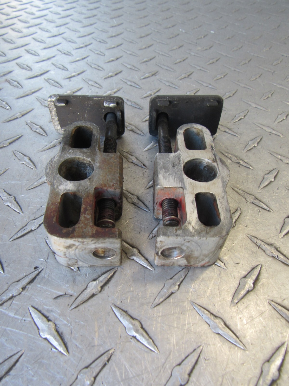 1986 86 SUZUKI GS550E GS550 GS 550 E CHAIN ADJUSTERS | eBay