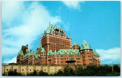 The World-Renowned Canadian Pacific Hotel - Chateau Frontenac, Quebec ...
