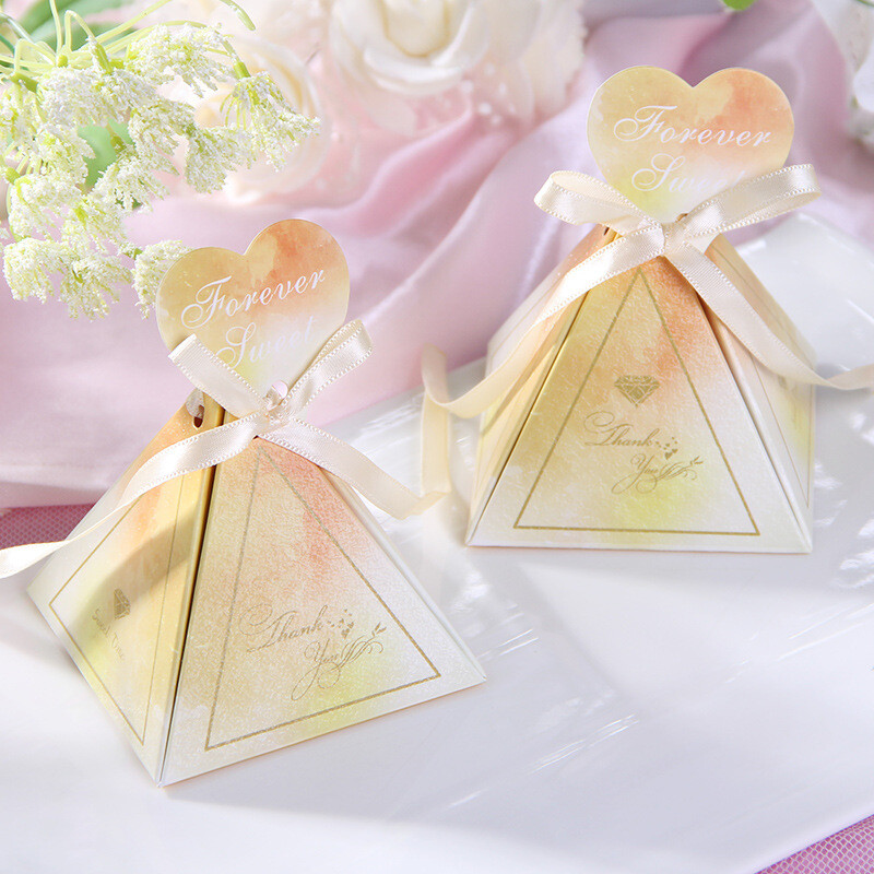 1-100X Dreamy Triangle Paper Party Wedding Favour Sweet Boxes + Ribbons ...