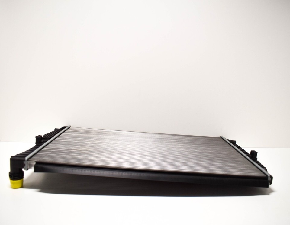 Volkswagen Jetta A7 Engine Cooling Radiator 5Q0121251GR NEW GENUINE ...