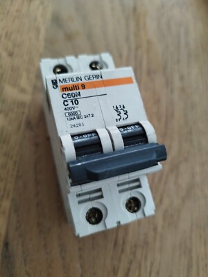disjoncteur 10A merlin gerin référence 24201 Multi9 C60N C10 400V~ 10 ...