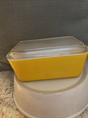 Vintage Pyrex Yellow 0502 Refrigerator Dish 1 1/2 Pint w/Glass Ribbed ...