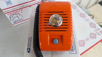 ( J9 ) Vintage Drive-In Movie Speaker Orange Powder Coated w/ new Curly ...