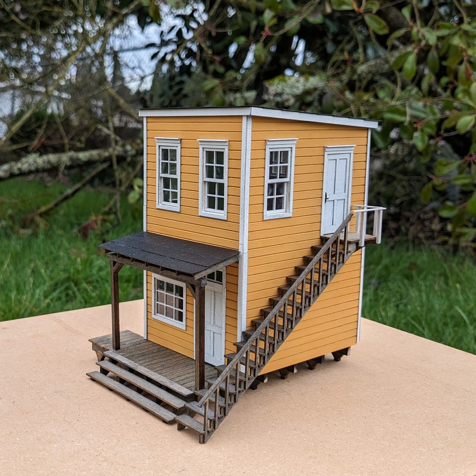 Pacific Northwest Miniatures - 1:48 Scale Building Kit "Ramona's Room ...