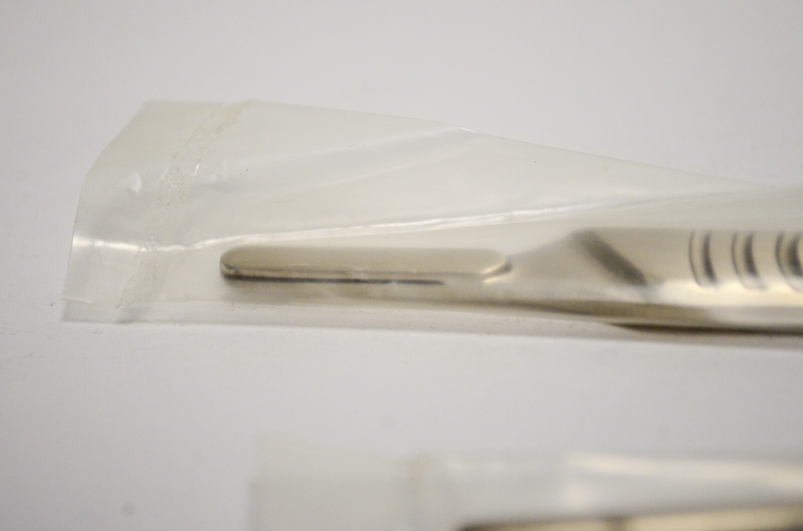 PROPPER ENGLAND BS-2982 SCALPEL SURGICAL KNIFE HANDLE size 4 for sale ...