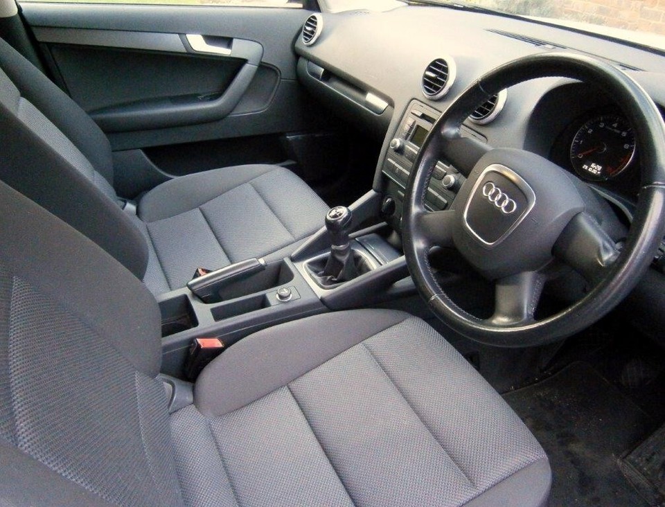 2010 Audi A3 1.6 SPORTBACK MPI TECHNIK 5d SPORTBACK Petrol Manual ULEZ ...