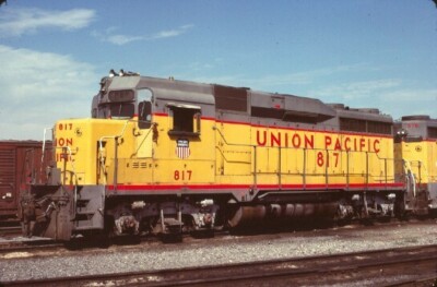 UP 817 GP-30 SALT LAKE CITY UT (UNION PACIFIC) ORIGINAL SLIDE 08-10-81 ...