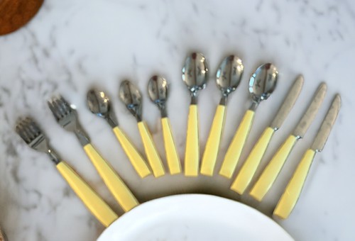 11 Piece Vintage Yellow VANNOVA Silverware Stainless Steel Cutlery ...