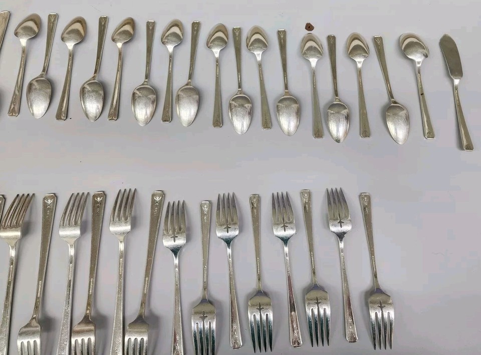 Oneida Community Plate MILADY Pattern 50-piece Silverplate Flatware ...