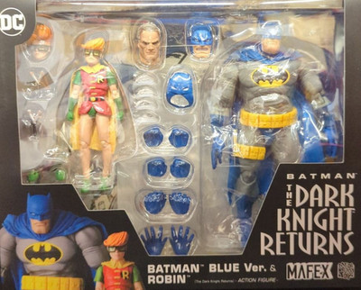 Medicom Toy MAFEX No. 139 Batman Blue Ver & Robin Figure The Dark ...