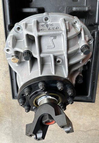 New Ford 9" Inch 3rd Member Alum Bolt Thru Case 40 Spline Posi/LSD 3.50 ...