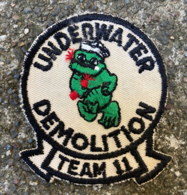 Vietnam Era USN US Navy Underwater Demolition Team 11 Patch | eBay