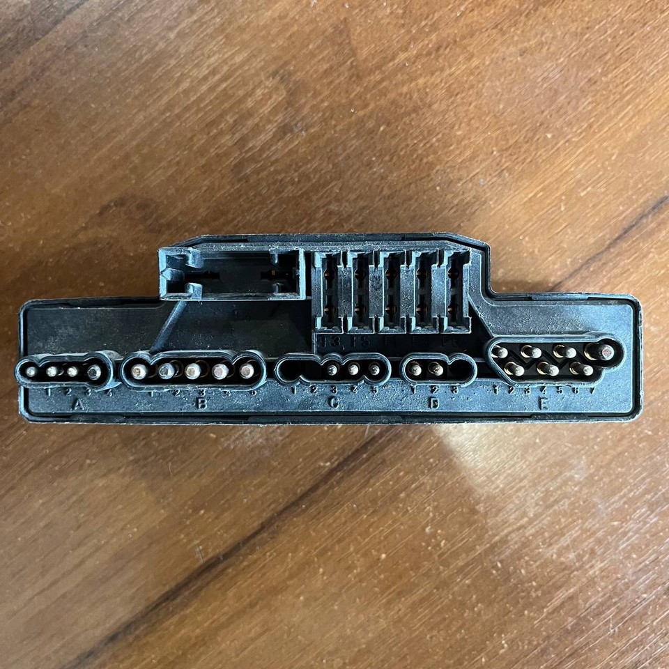 Mercedes W210 W170 W463 Engine Management Relay Fuse Module Unit OEM ...