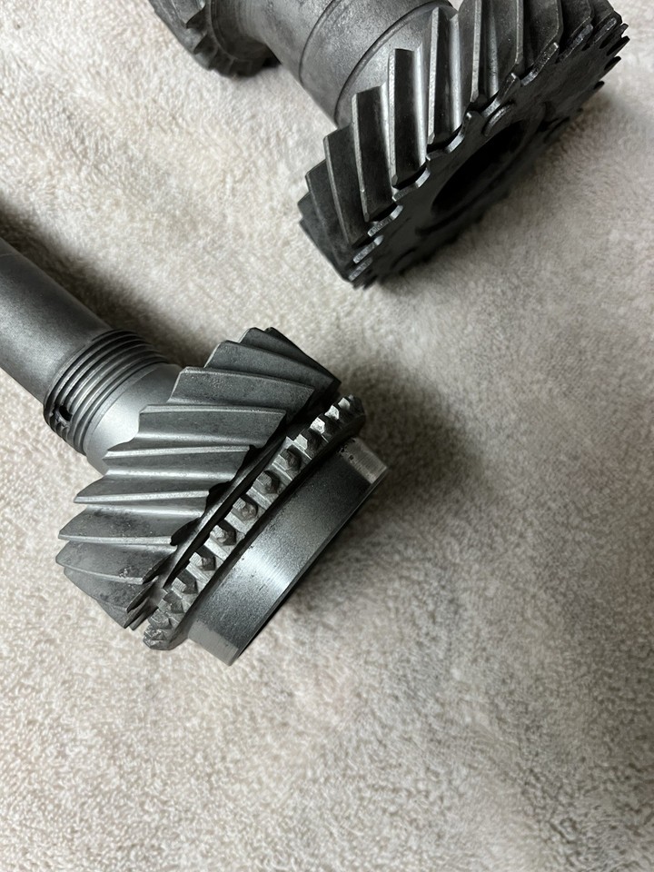 MUNCIE 4 SPEED M20 O.E. INPUT AND CLUSTER GEAR SET USED | eBay