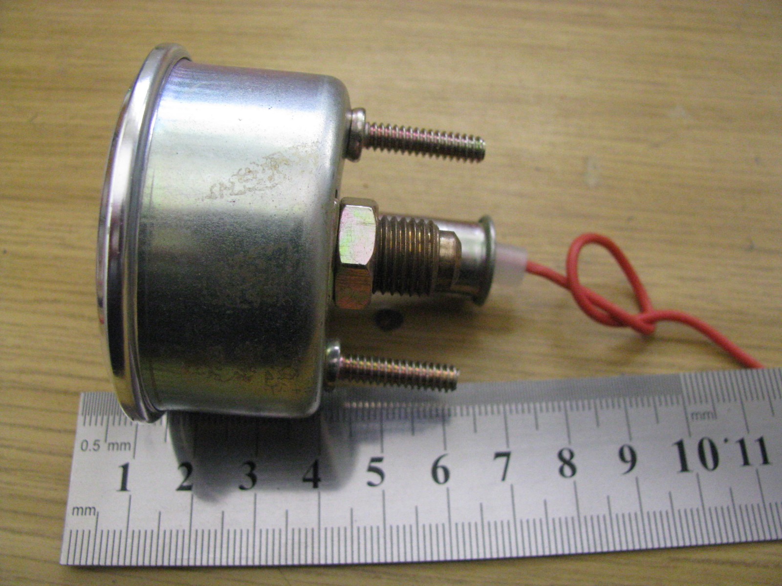 NEW Old stoke-Auto Meter-Oil Pressure Gauge For 6 And 12 Volt Systems ...