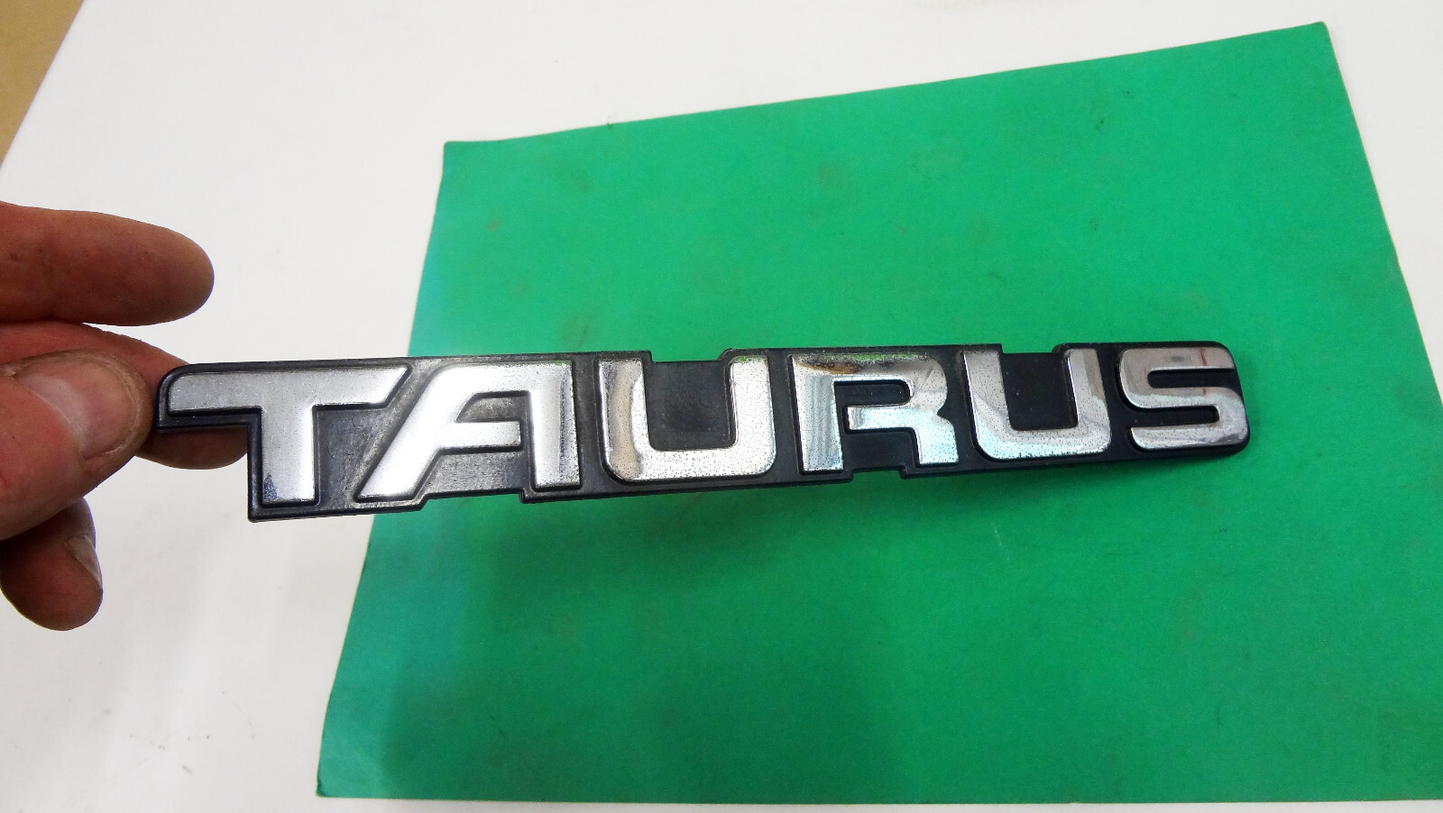 FORD TAURUS Emblem Script Nameplate Logo Badge | eBay